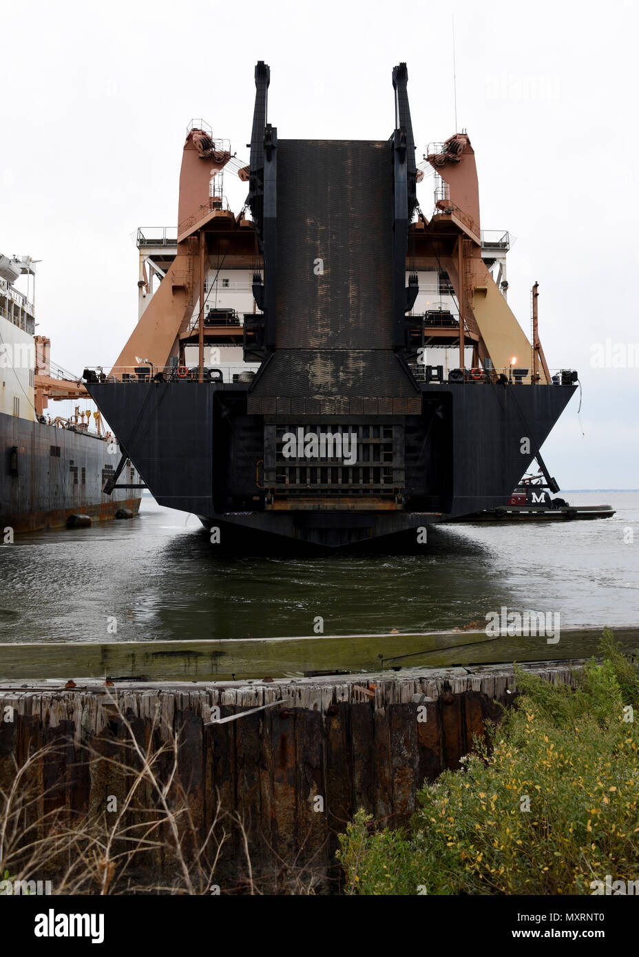 Usns pfc eugene a obregon t ak 3006 hi-res stock photography and images ...