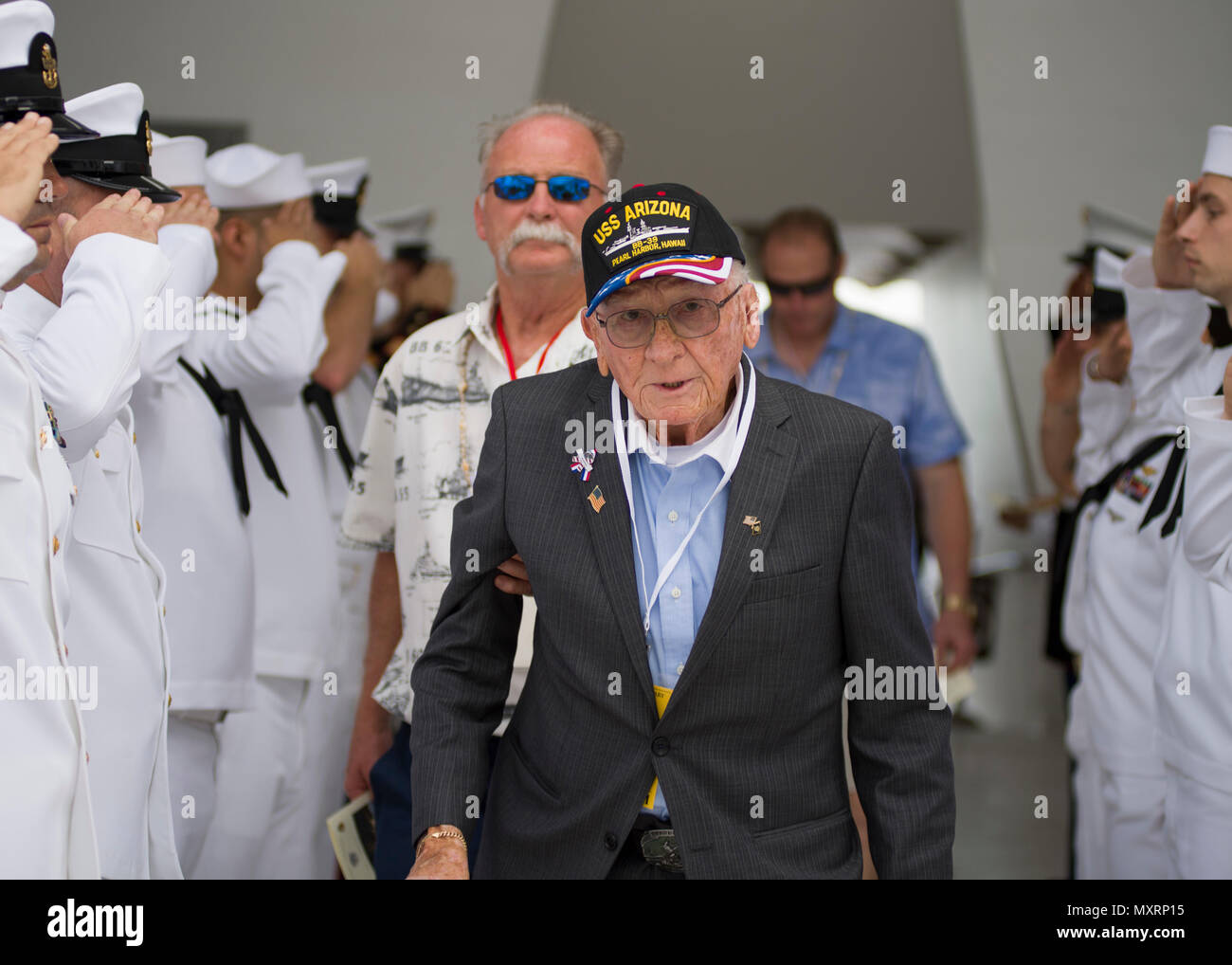 161207-N-AV234-085 PEARL HARBOR (Dec. 7, 2016) Pearl Harbor survivor ...