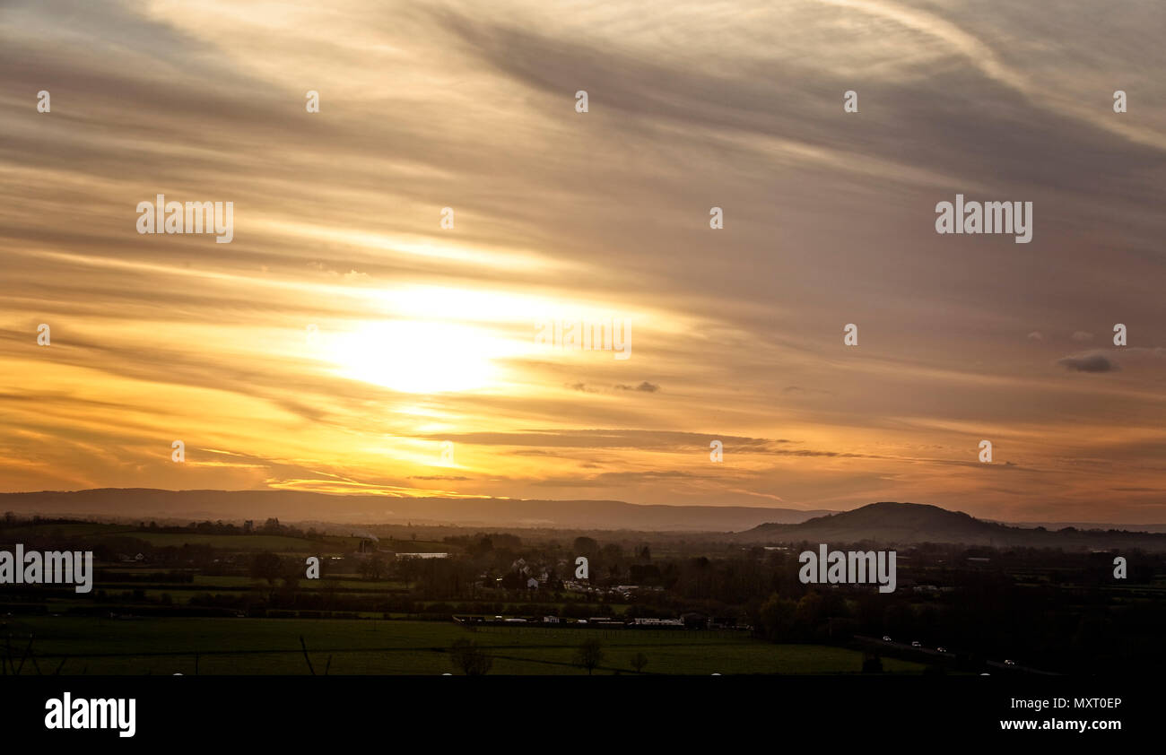 Colorful orange sun england uk hi-res stock photography and images - Alamy