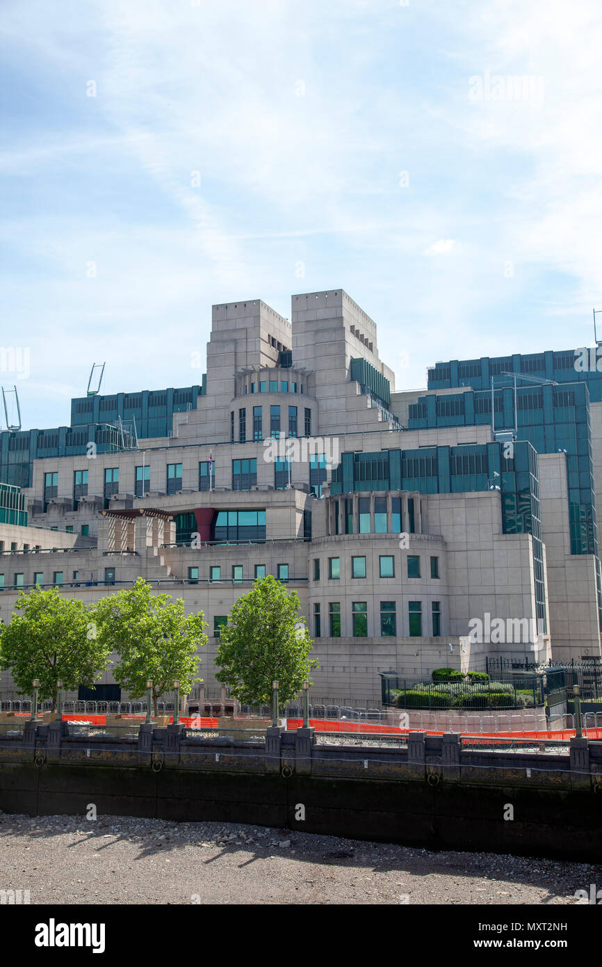 Secret intelligence service building hi-res stock photography and ...