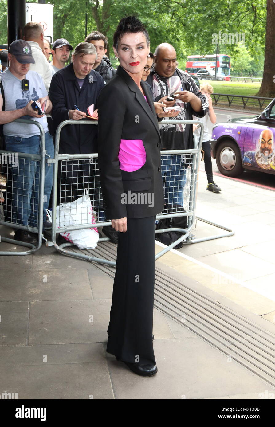 London, UK. Lisa Stansfield at The Ivor Novello Awards at Grosvenor ...