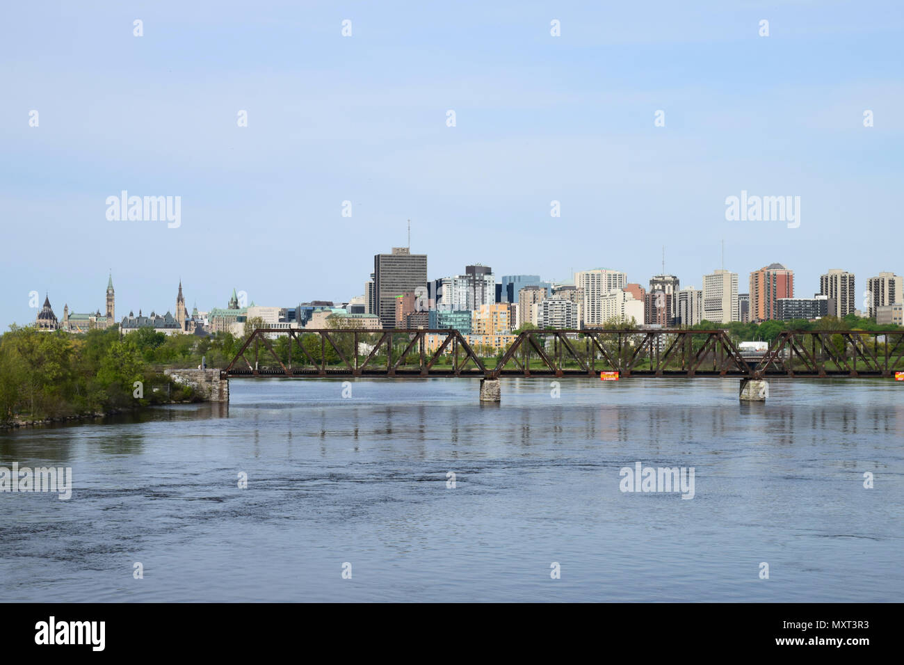 Downtown ottawa city skyline hi-res stock photography and images - Alamy