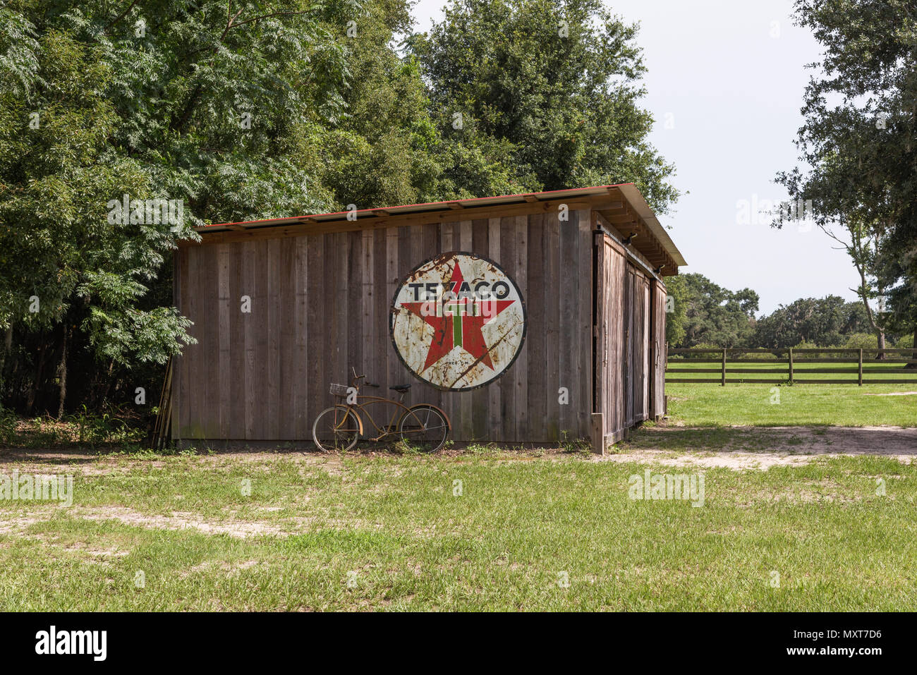 Antique Texaco Metal Sign Stock Photo - Alamy