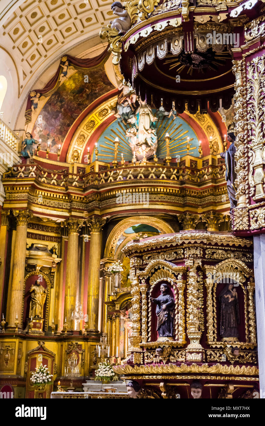 Peru church interior hi-res stock photography and images - Alamy