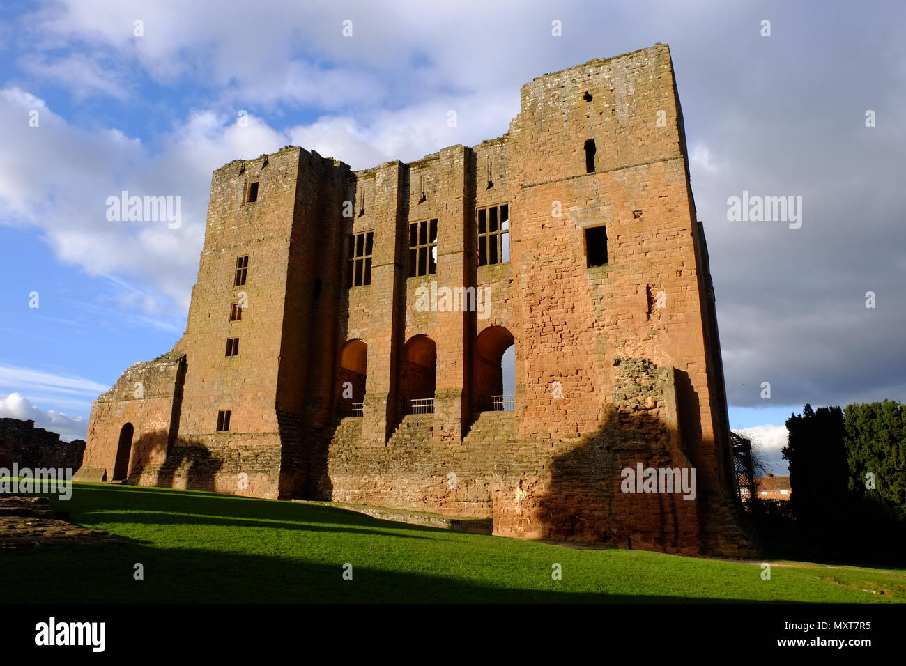 Kenilworth Castle, Warwickshire, England Stock Photo - Alamy