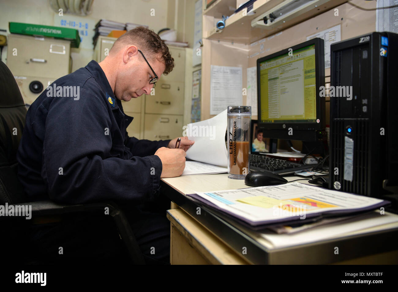 ATLANTIC OCEAN (Dec. 6, 2016) – Senior Chief Petty Officer Paul Kapusta, a native of Ridge Crest ...