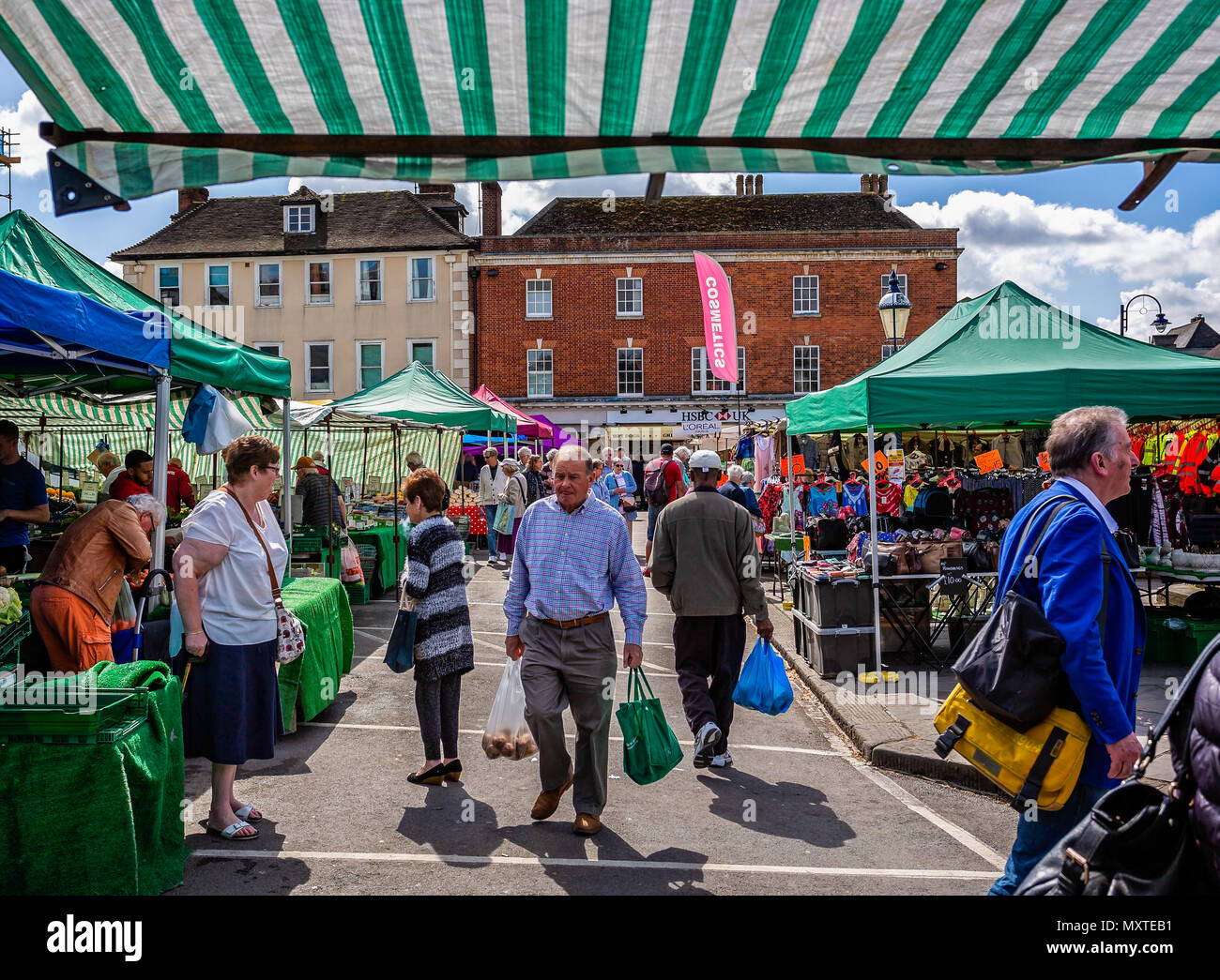Buildings in devizes wiltshire uk hi-res stock photography and images ...