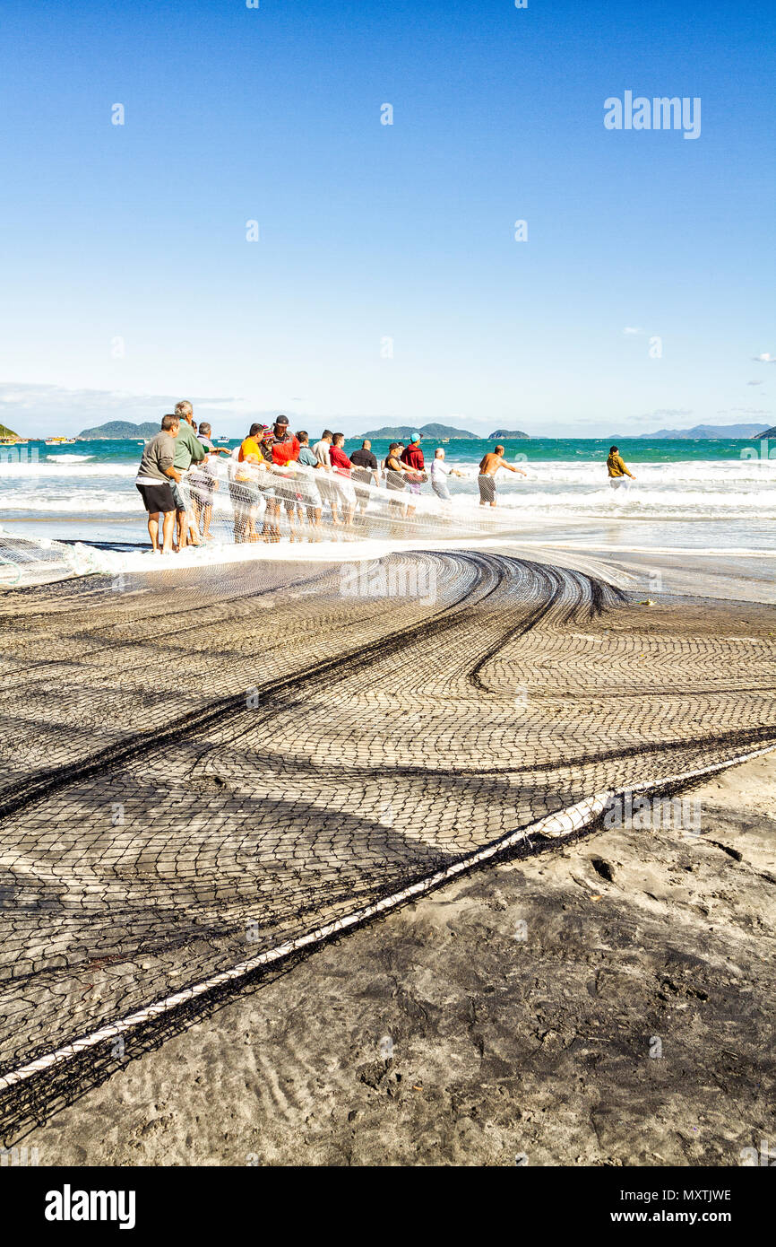 Season of mullet fishing hi-res stock photography and images - Alamy