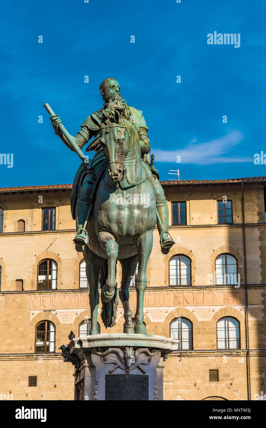 Monument of cosimo i hi-res stock photography and images - Alamy