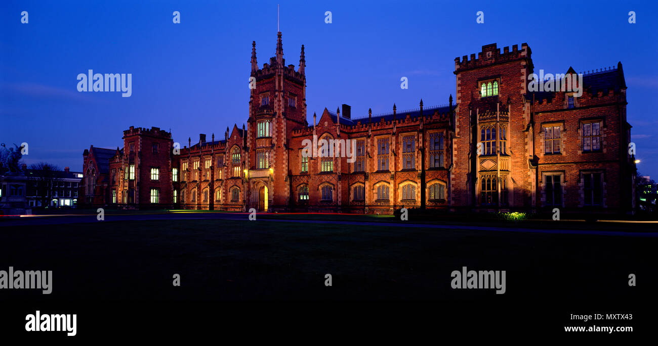 Queen's University building at dusk Stock Photo - Alamy