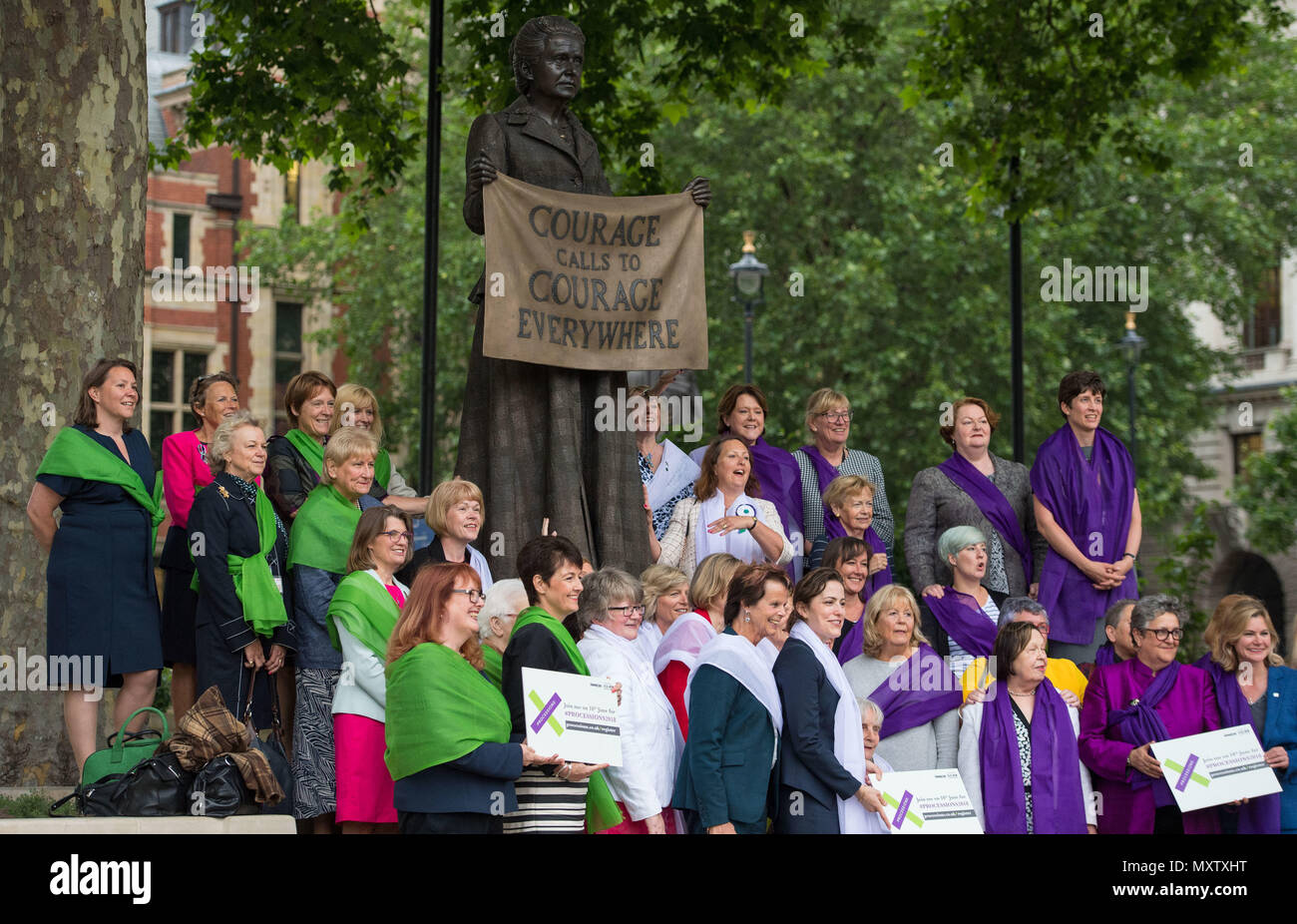Female mps wearing suffragette colours green hi-res stock photography ...