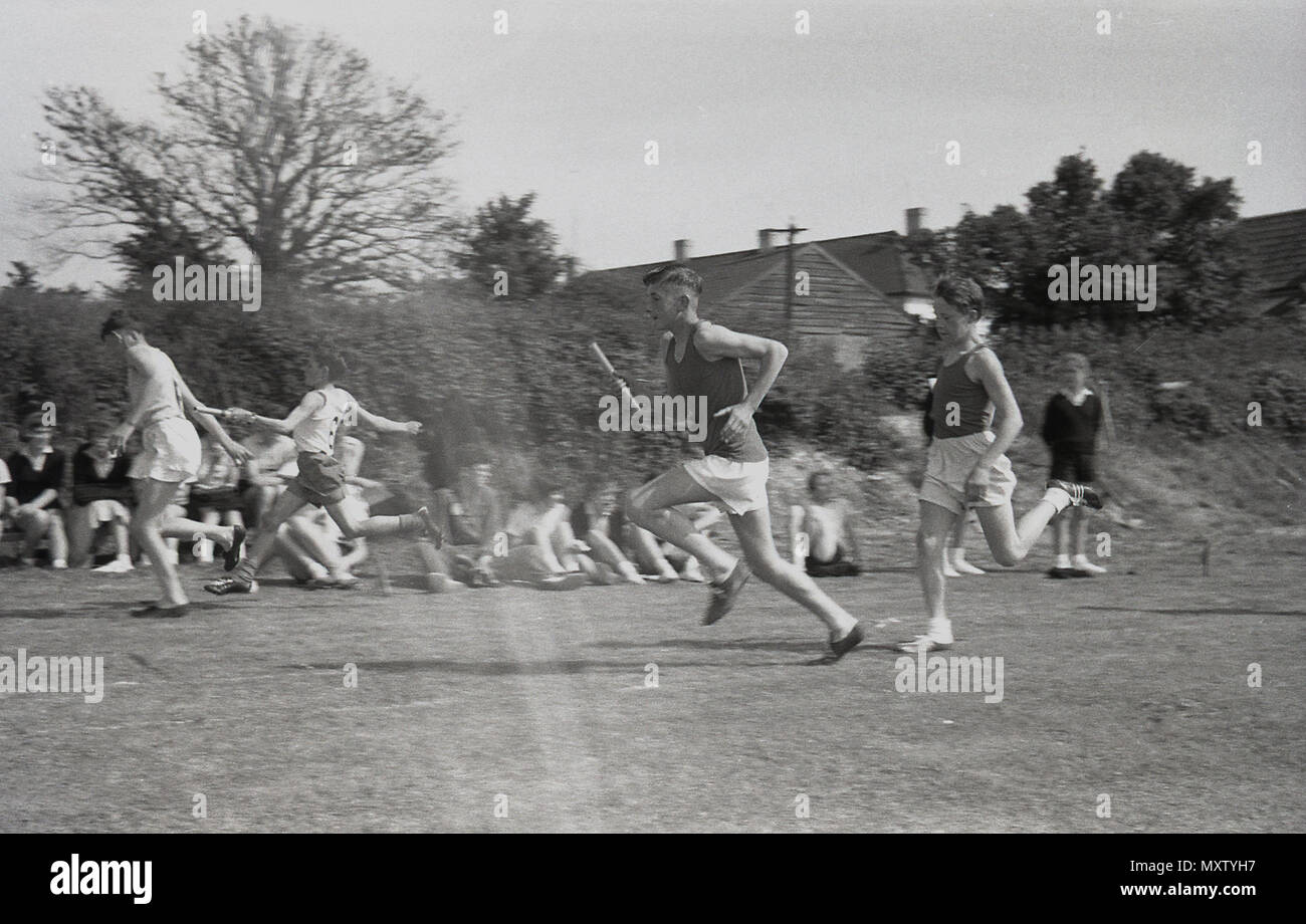 Secondary school uk 1960s hi-res stock photography and images - Alamy