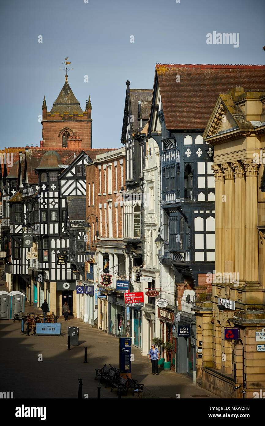 Tudor shopping street hi-res stock photography and images - Alamy