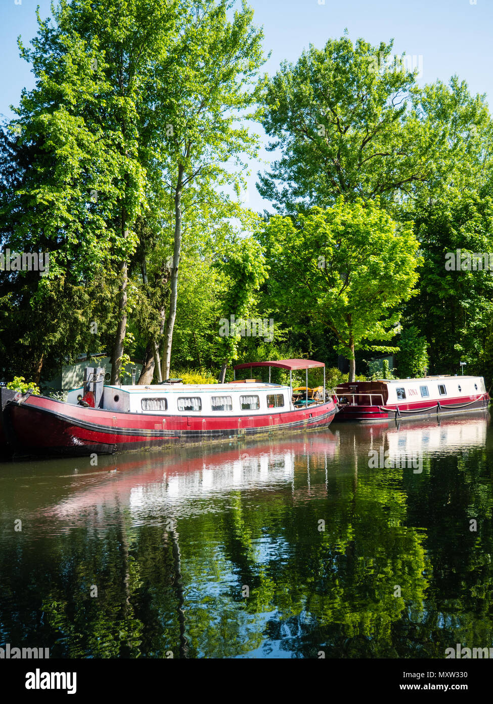 Narrow Boats, Newbury Boat Company, Newbury, River Kennet, Berkshire ...