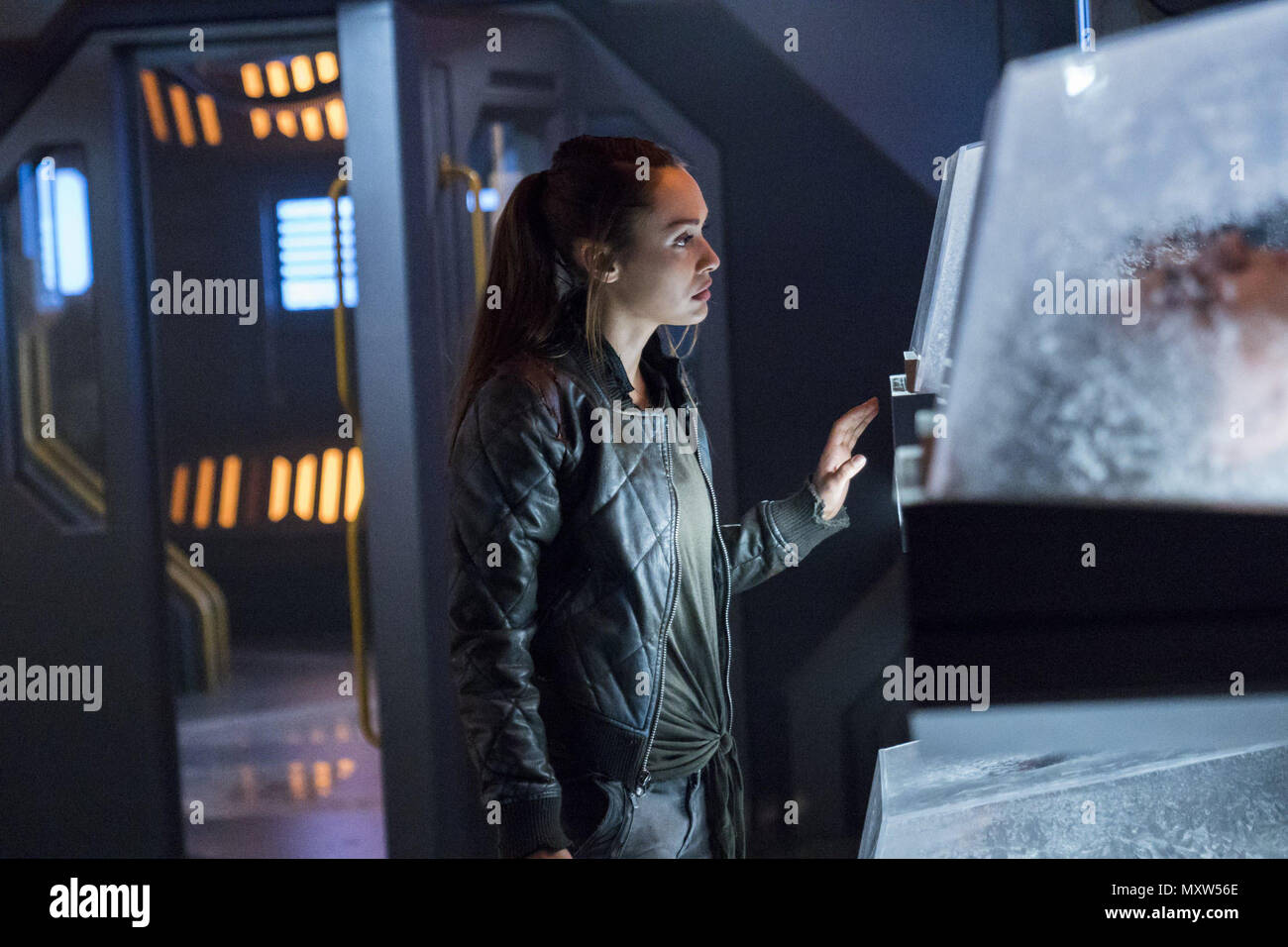 THE 100, Lindsey Morgan, 'Pandora's Box' (Season 5, ep. 504, aired May ...