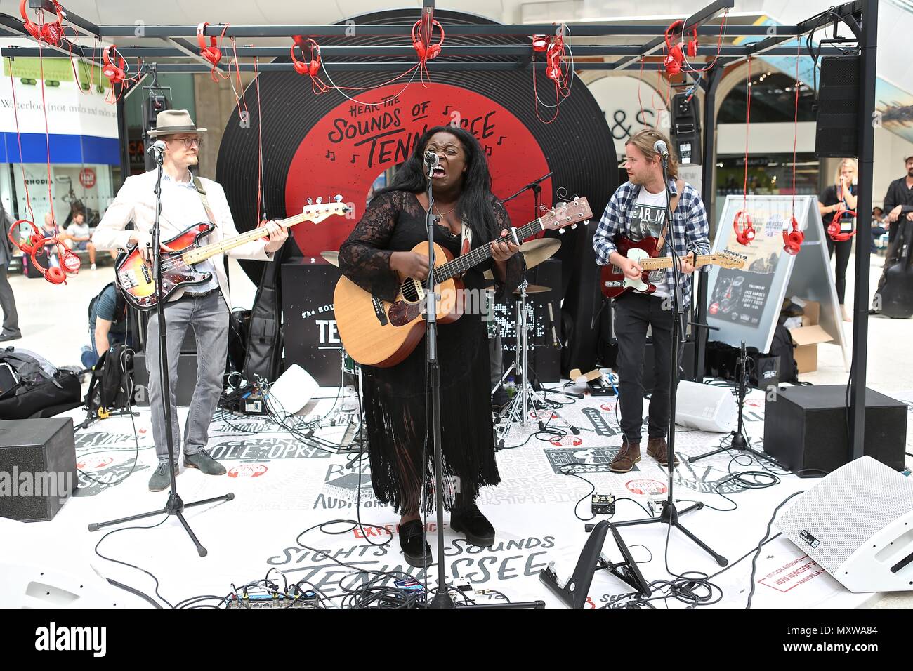 Old Crow Medicine Show High Resolution Stock Photography and Images - Alamy