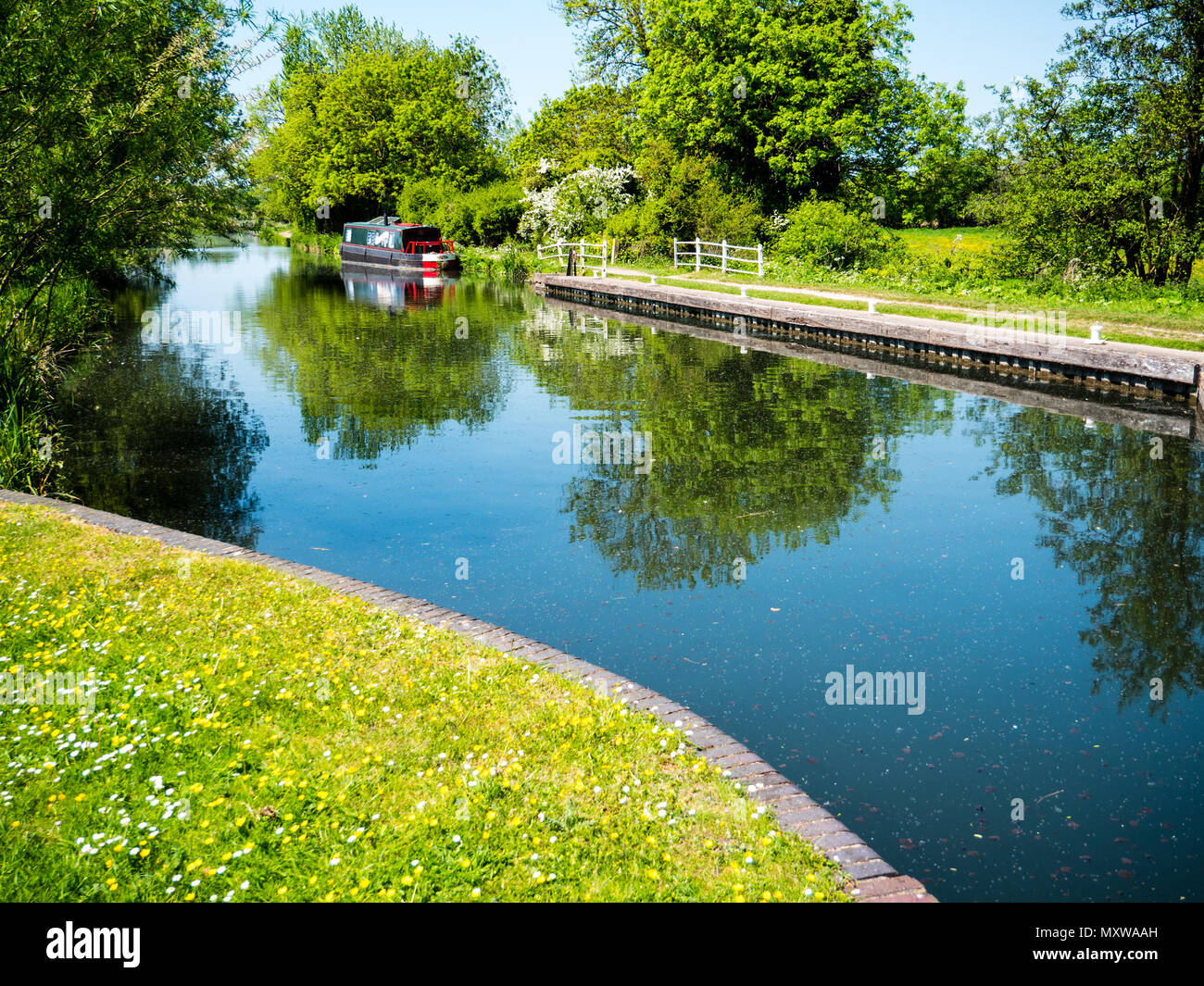 Kennet and avon canal thatcham hi-res stock photography and images - Alamy