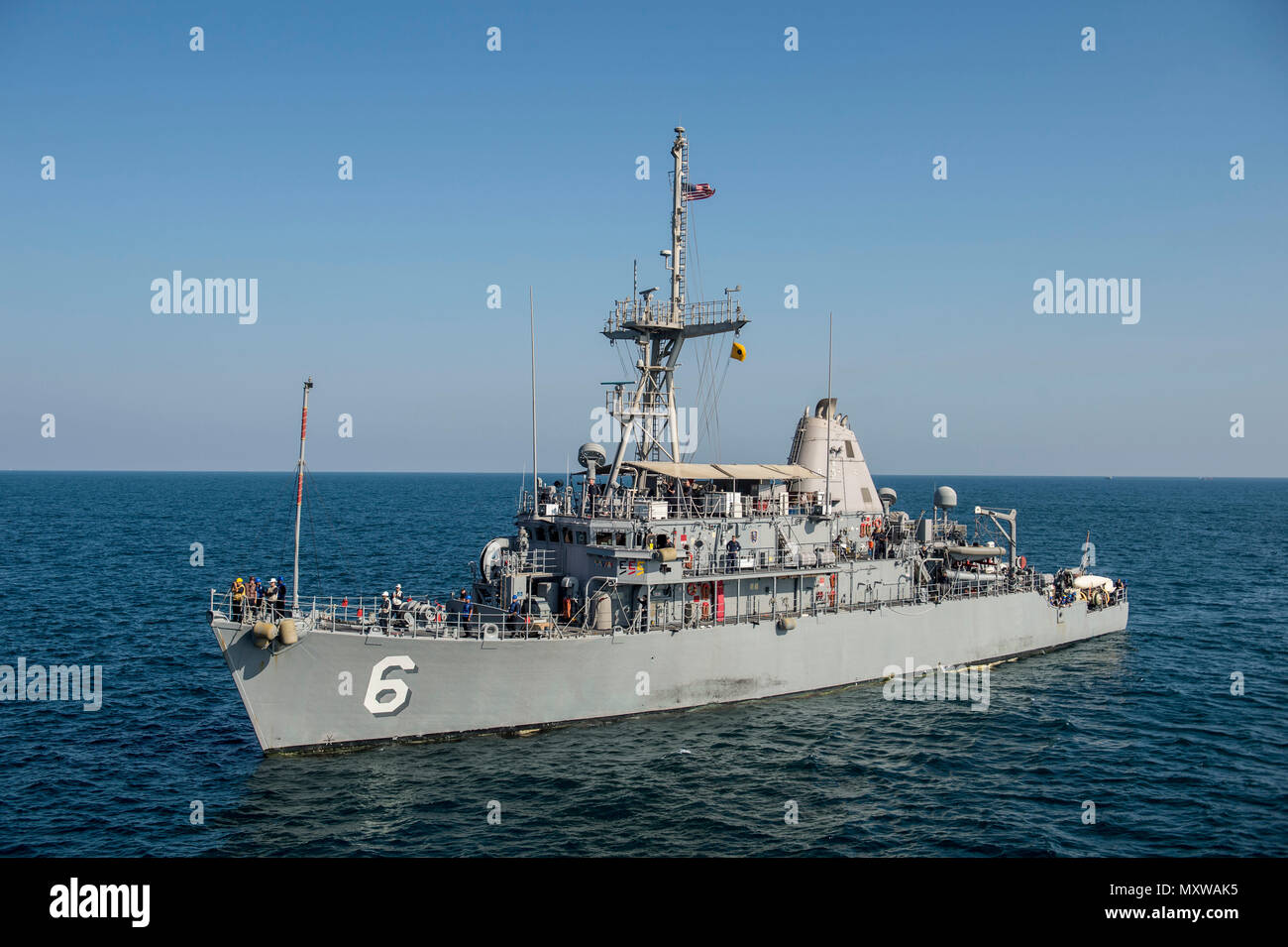 Uss devastator mcm 6 hi-res stock photography and images - Alamy