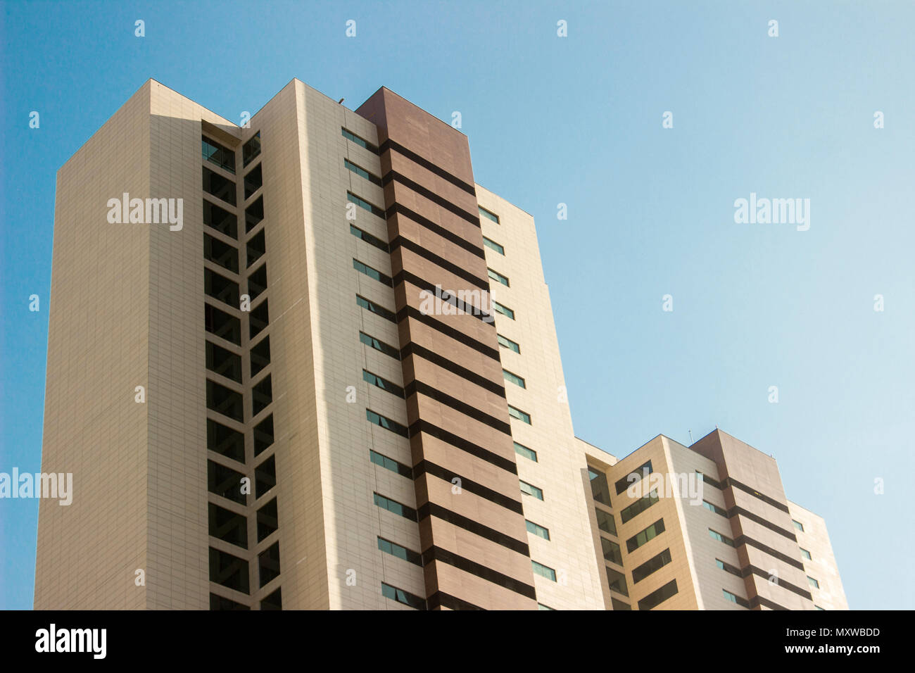 Twin tower apartment buildings hi-res stock photography and images - Alamy