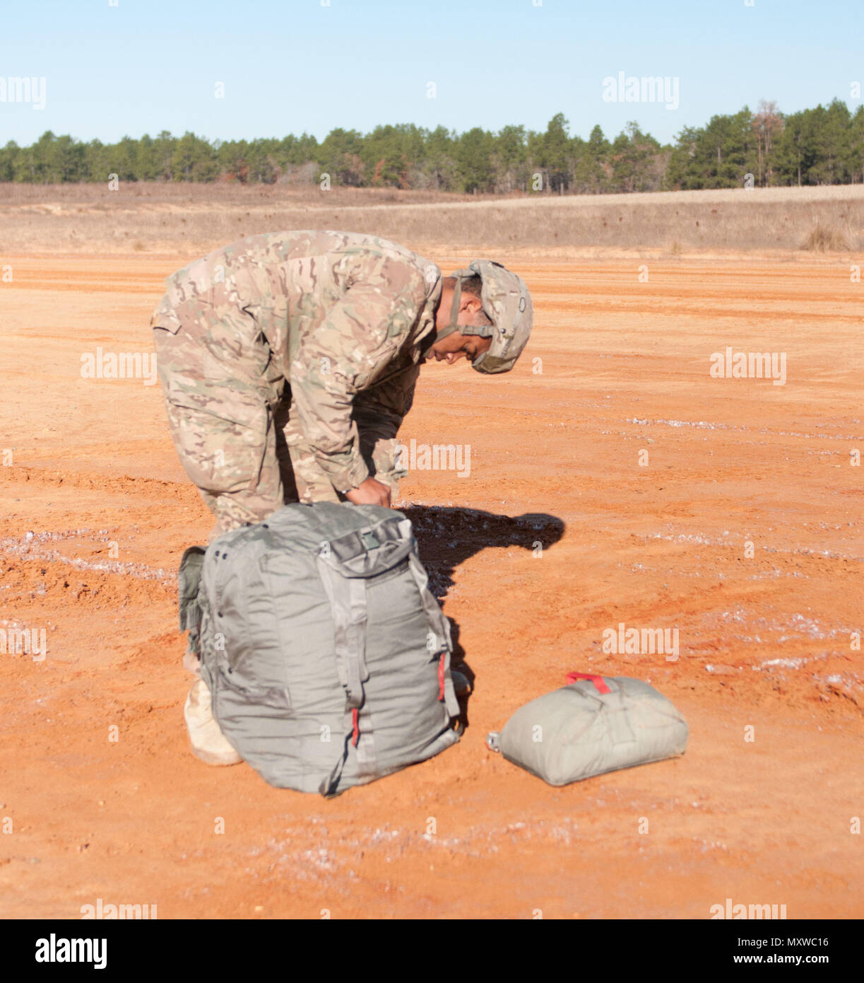 Mc6 parachute hi-res stock photography and images - Alamy