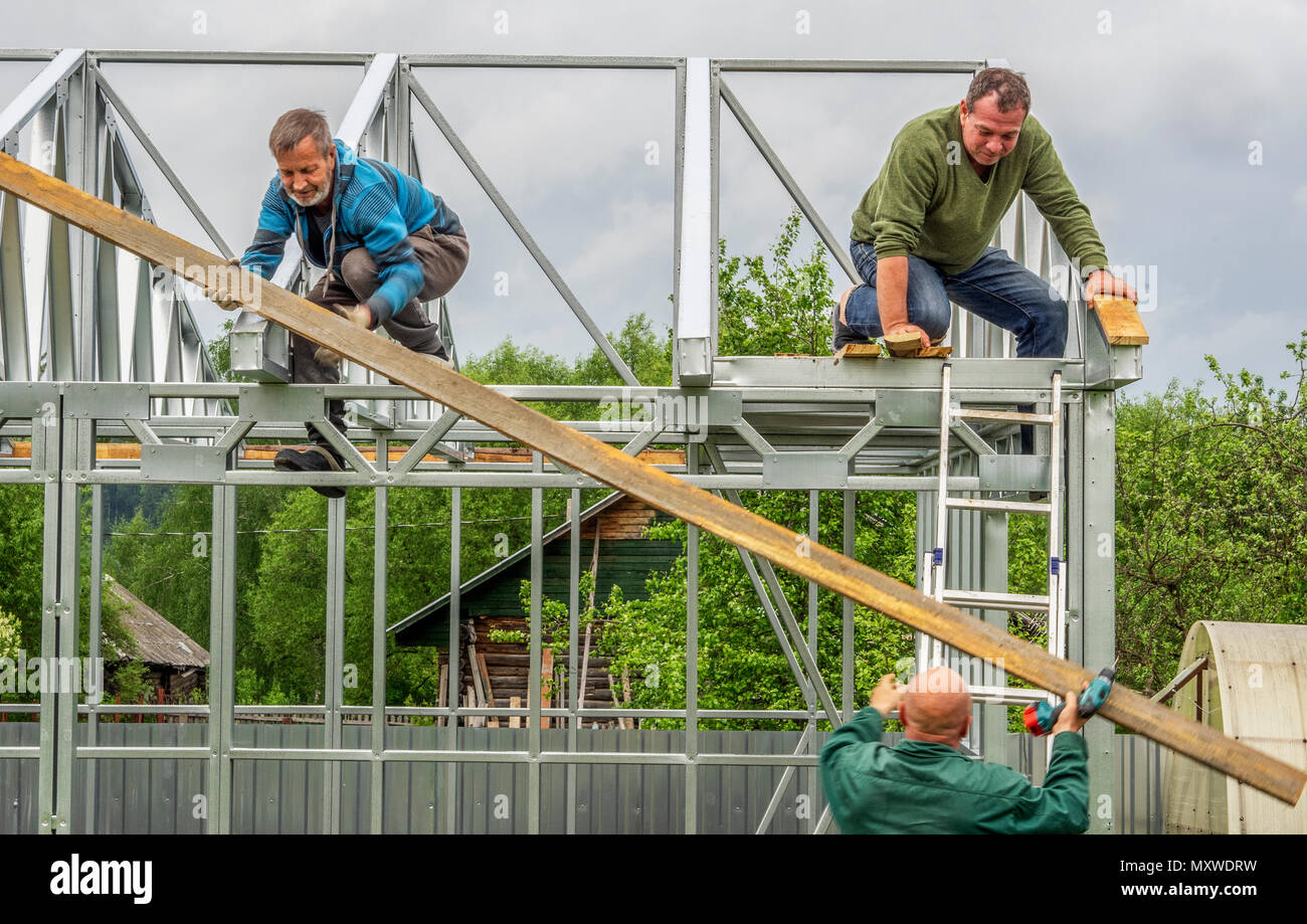 Roofing work hi-res stock photography and images - Alamy
