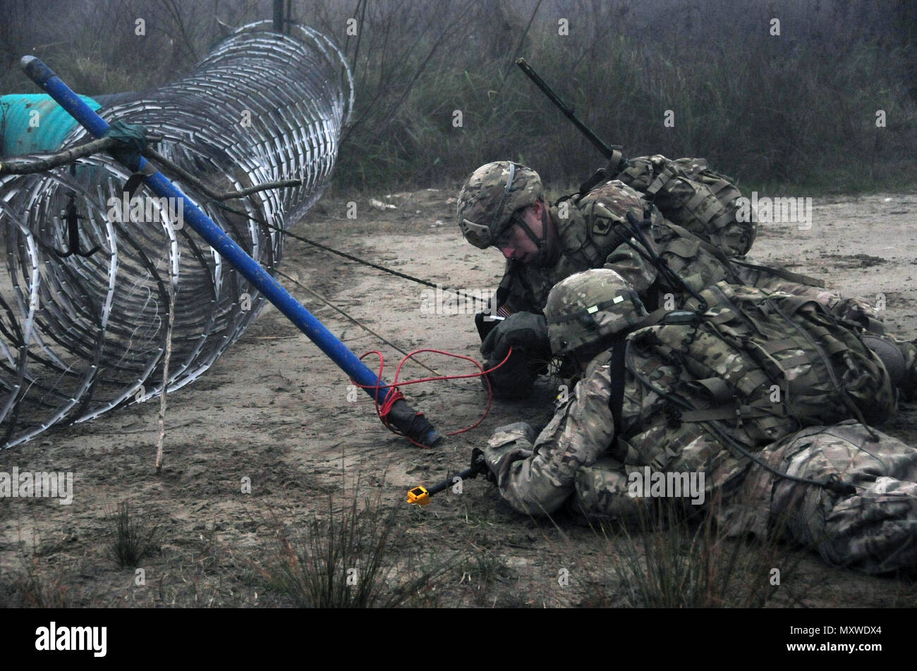 U.S. Army paratroopers from 54th Brigade Engineer Battalion, 173rd ...