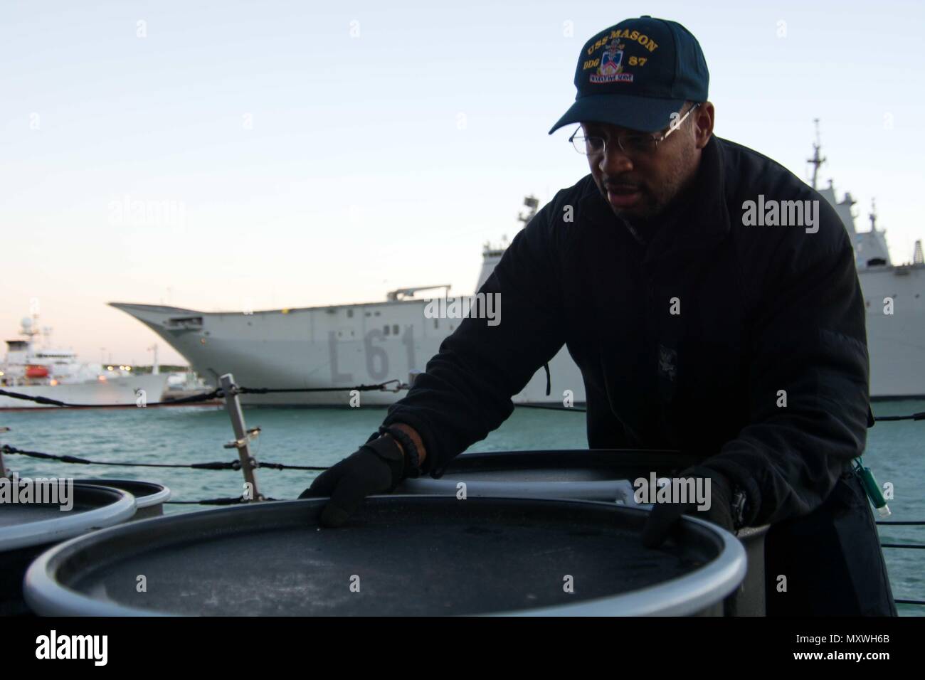 161209-N-CL027-036 ROTA, Spain (Dec. 9, 2016) Petty Officer 2nd Class ...