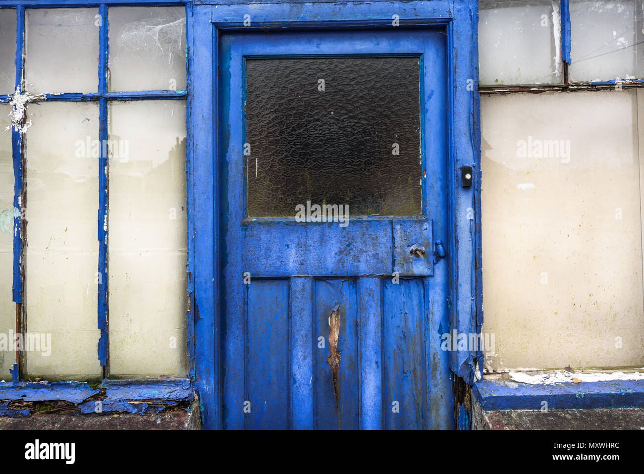 Old rotten front wooden door Stock Photo - Alamy