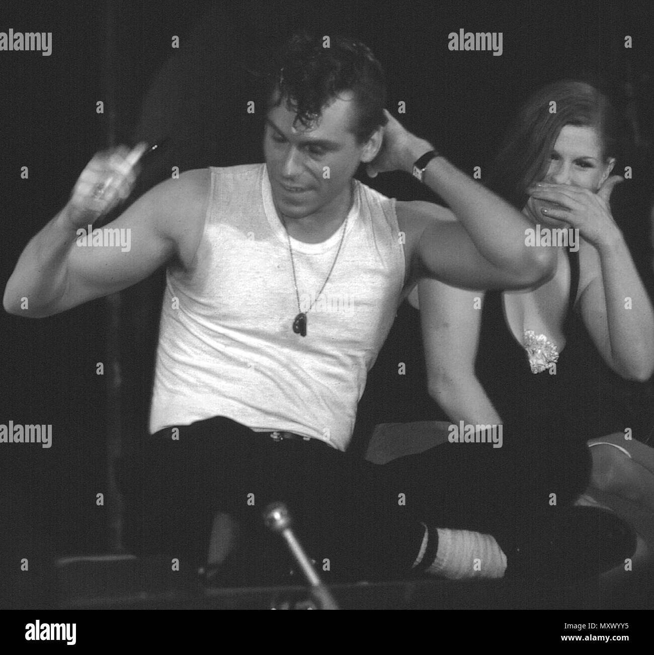 Jeff Conaway & Candice Earley on stage December 2, 1979 as Grease ...