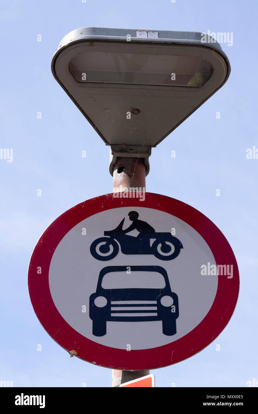 Learner driver sign uk hi-res stock photography and images - Alamy