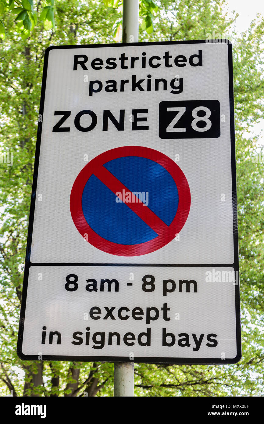 Uk clearway sign hi-res stock photography and images - Alamy