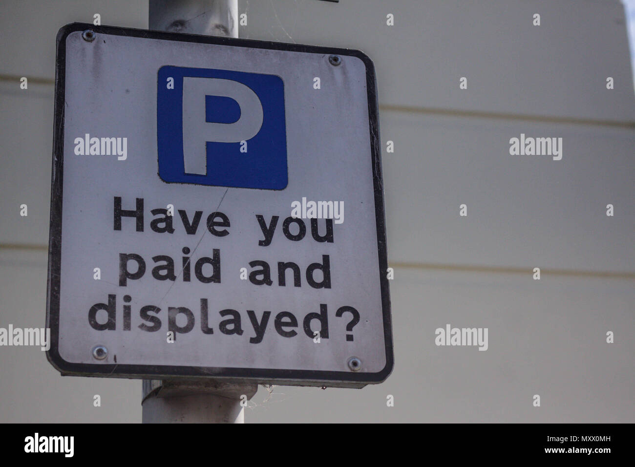 Road clearway sign uk hi-res stock photography and images - Alamy