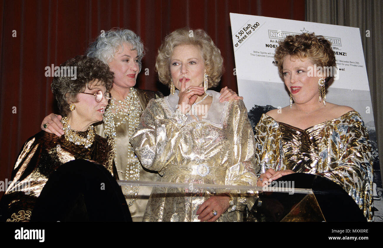 Rue mcclanahan golden girls hi-res stock photography and images - Alamy