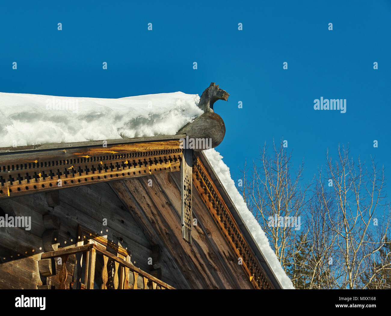 Russian Traditional wooden architecture - Chudsky konek , Top log on ...