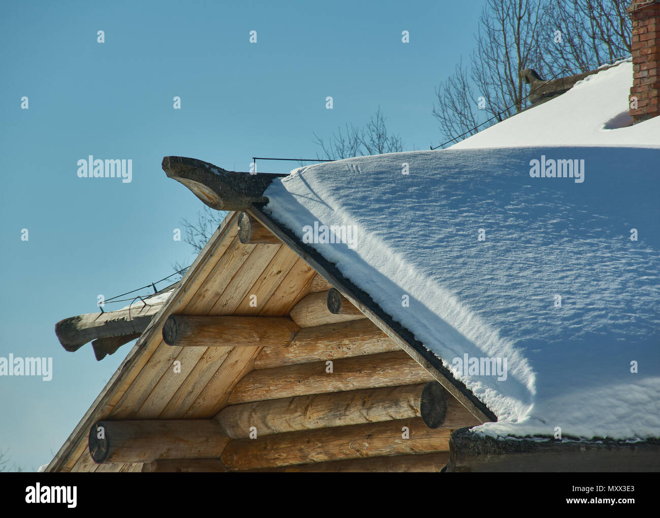 Russian Traditional wooden architecture - Chudsky konek , Top log on ...