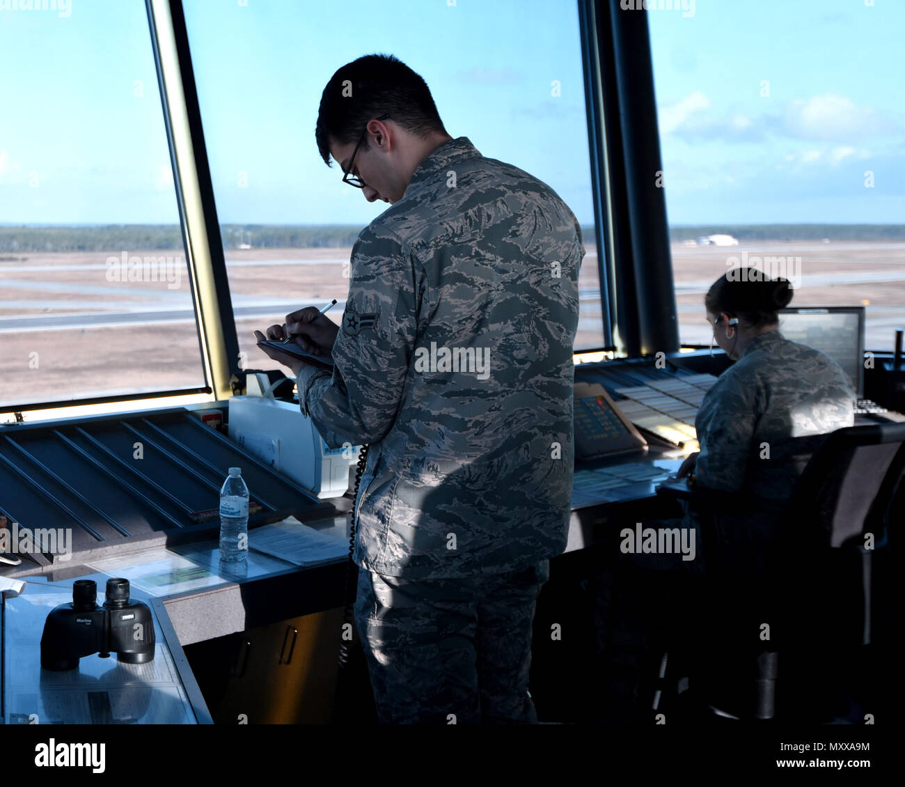 325 oss hi-res stock photography and images - Alamy