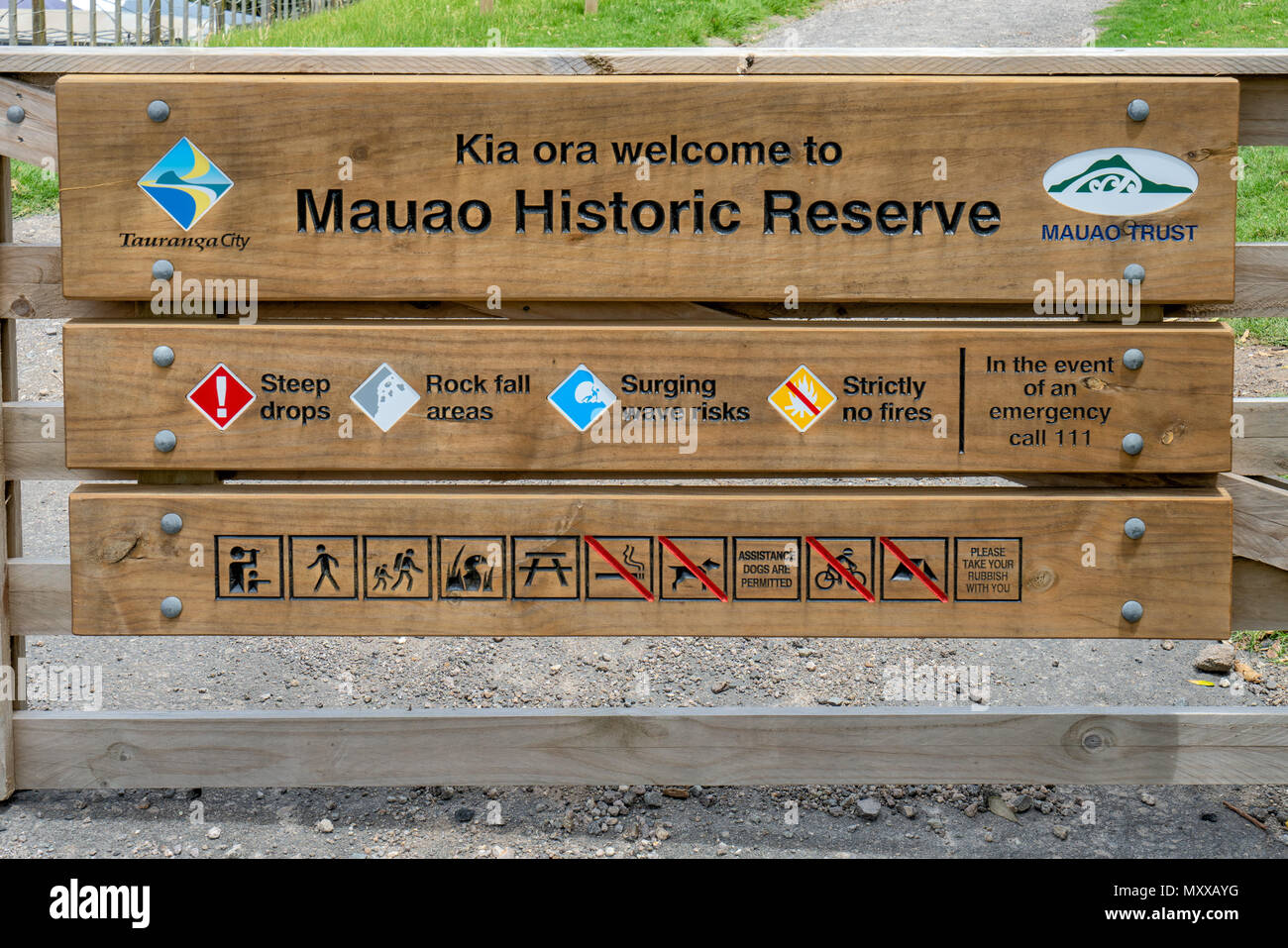 Zealand trail hi-res stock photography and images - Alamy
