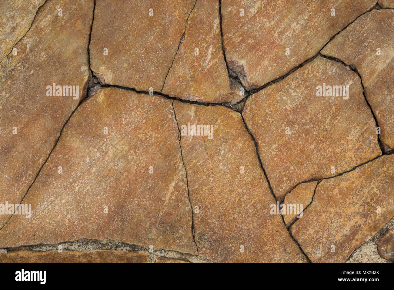 Cracks in rock backdrop hi-res stock photography and images - Alamy