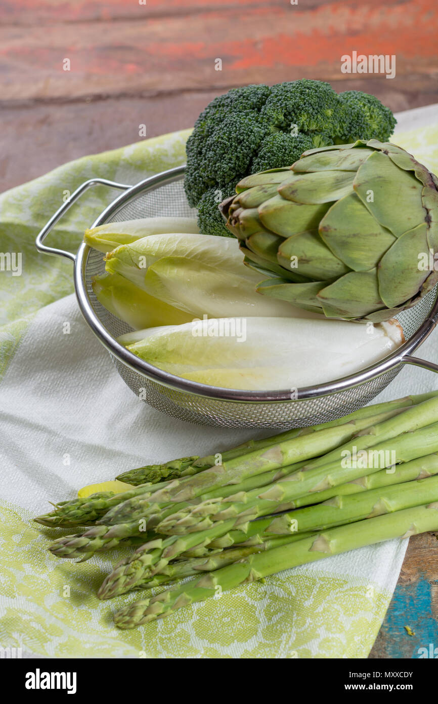 Low calories diet ingredients, healthy fresh light green vegetables ...