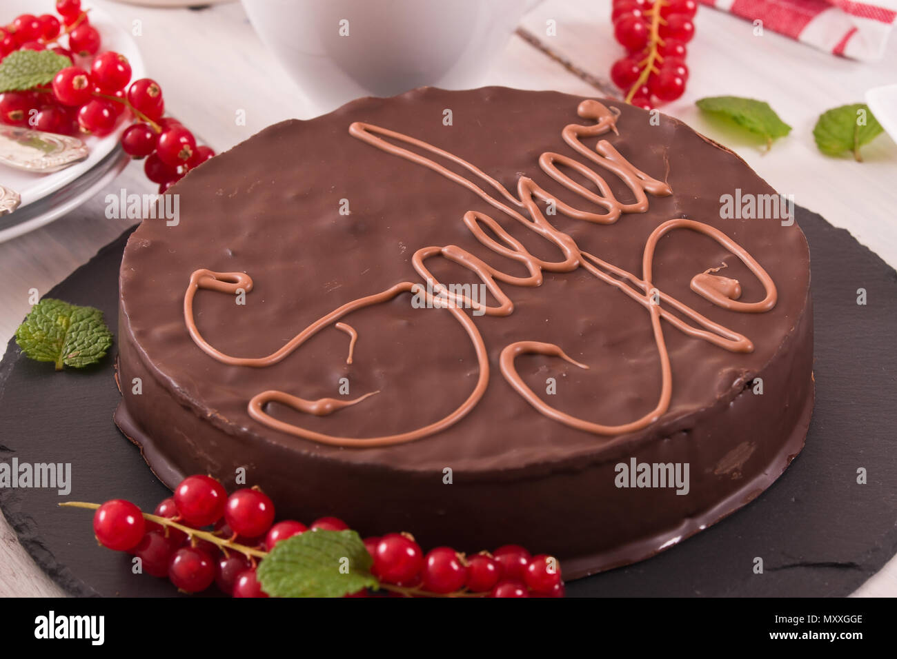 Sacher torte sponge hi-res stock photography and images - Alamy
