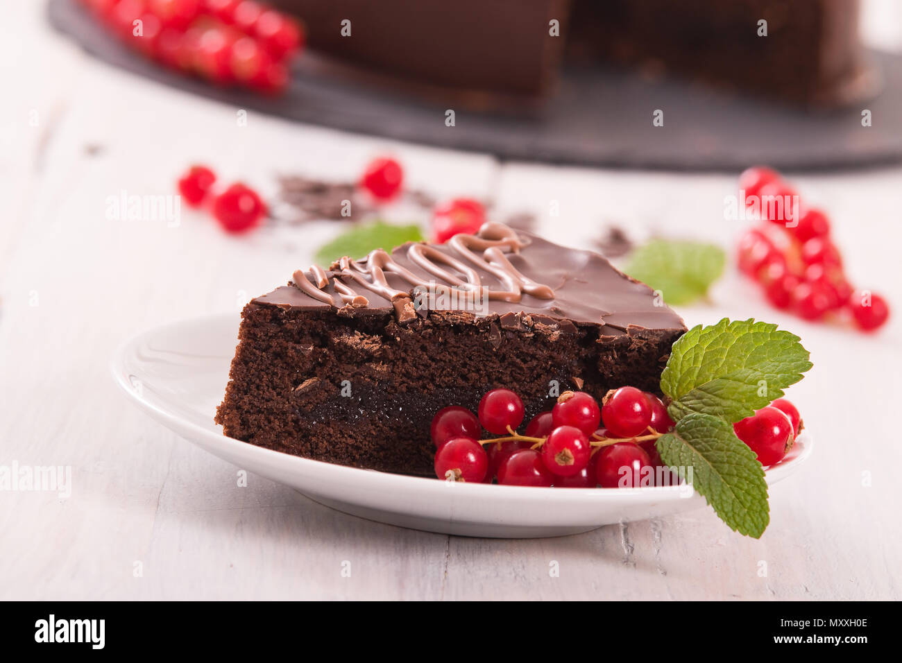 Sacher torte sponge hi-res stock photography and images - Alamy