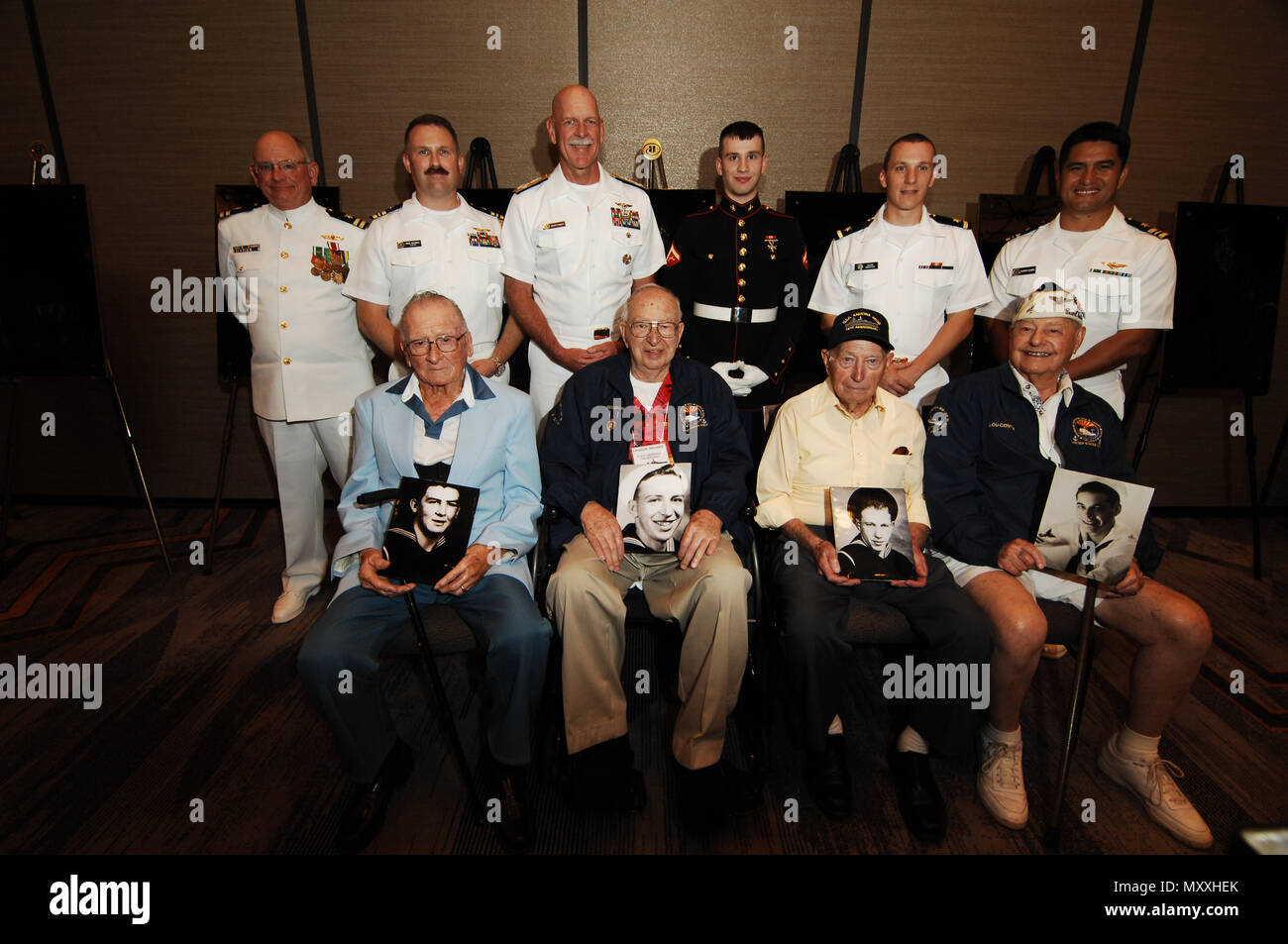 WAIKIKI, Hawaii (Dec. 8, 2016) Service members in uniform, join USS ...