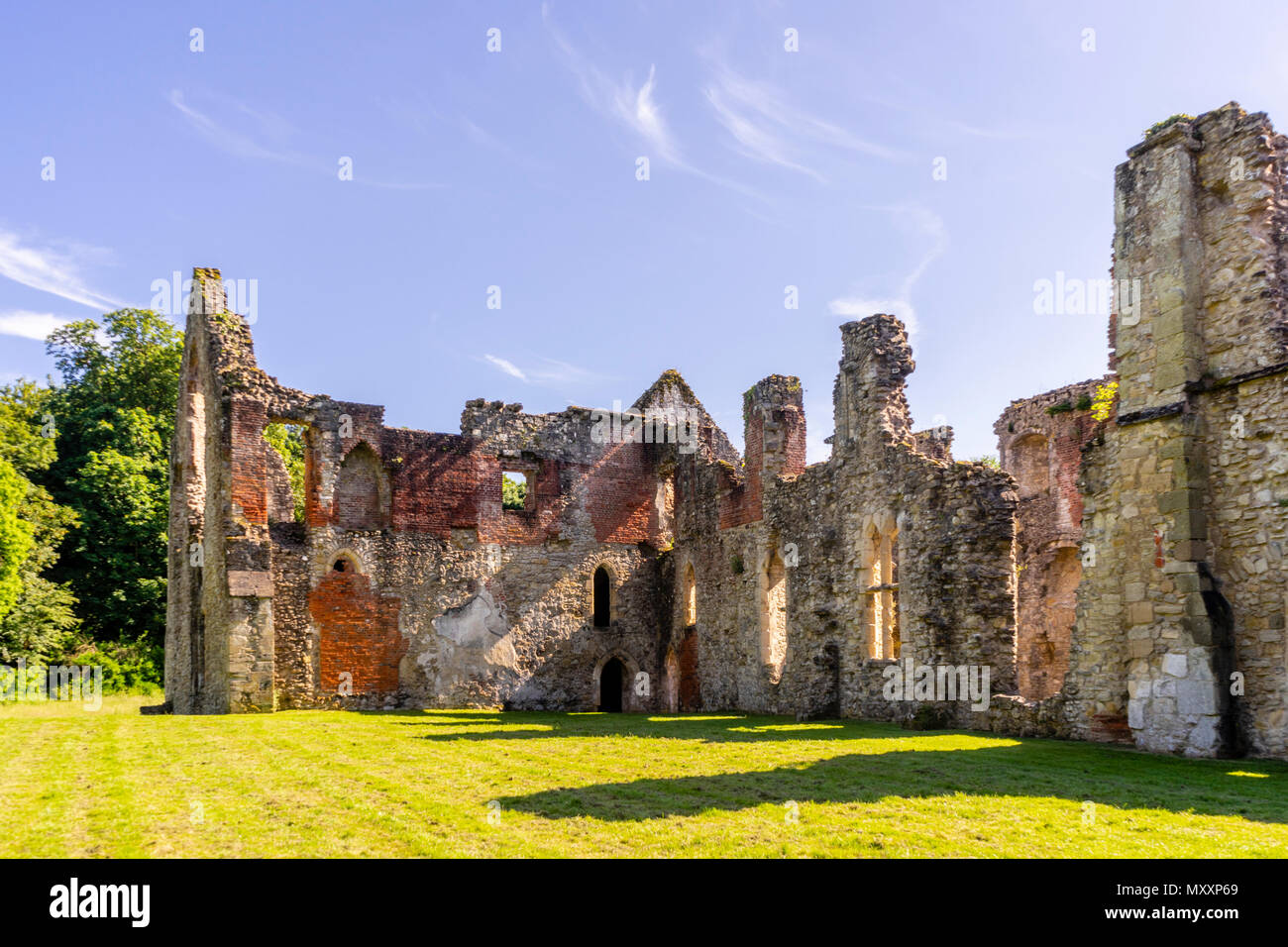 Netley abbey southampton hi-res stock photography and images - Alamy