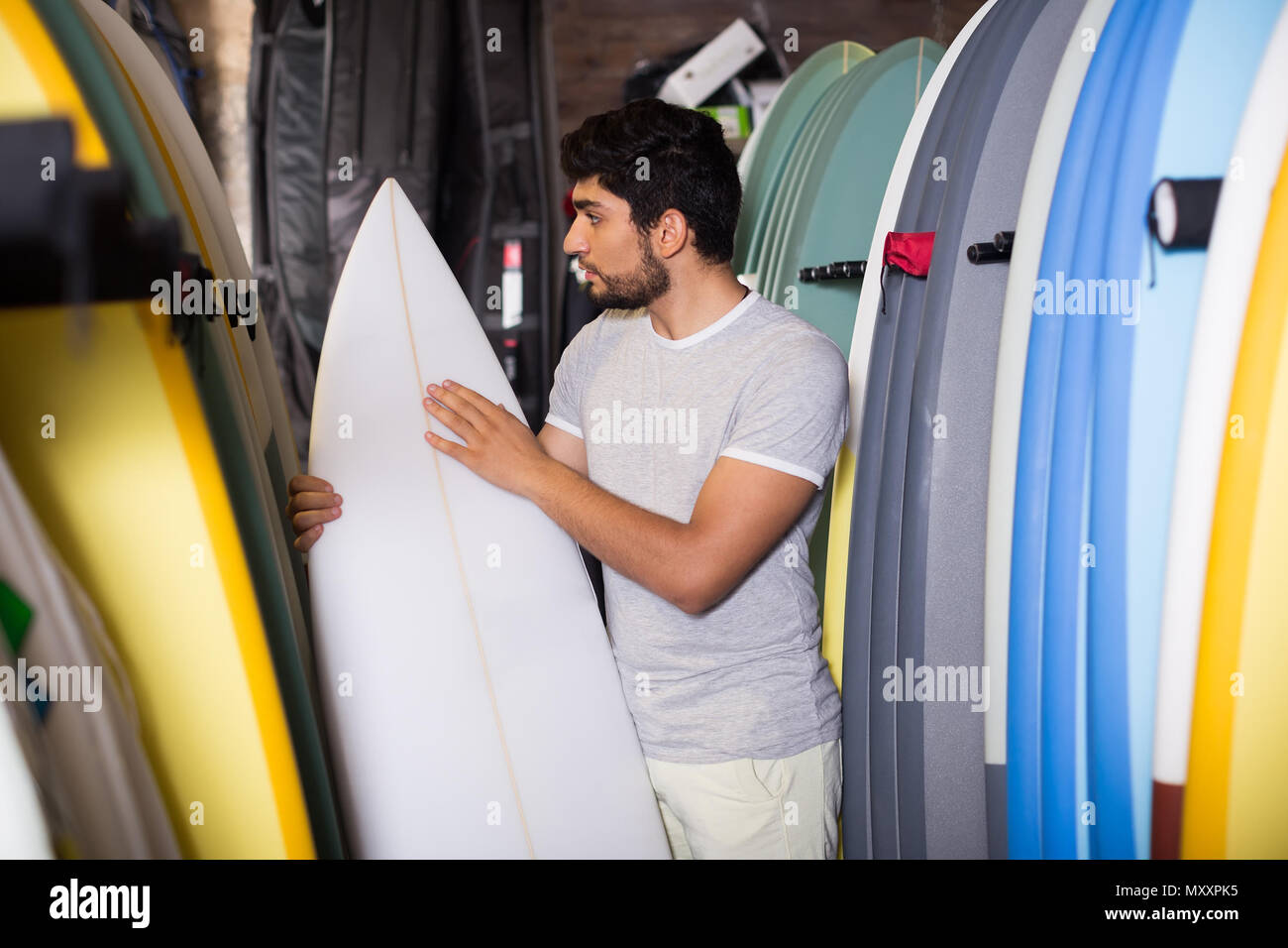 Collection 25 professional people hi-res stock photography and images ...