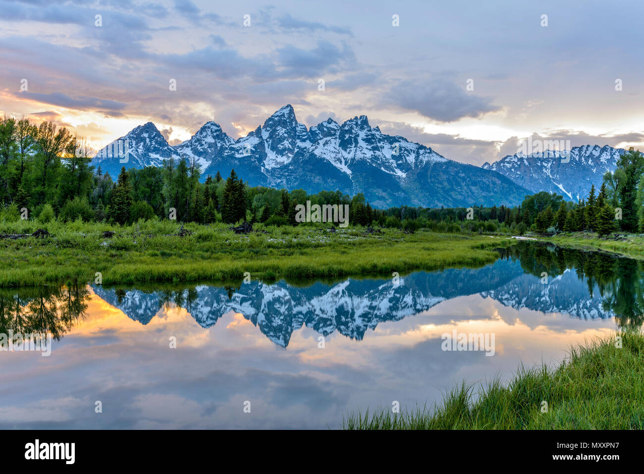 Snake river dam hi-res stock photography and images - Alamy