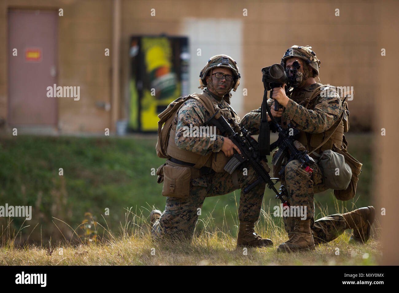 At4 rocket launcher hi-res stock photography and images - Alamy