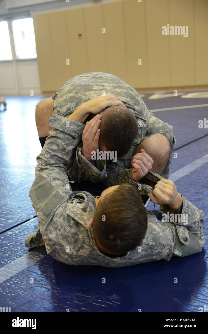 Army cyss hi-res stock photography and images - Alamy