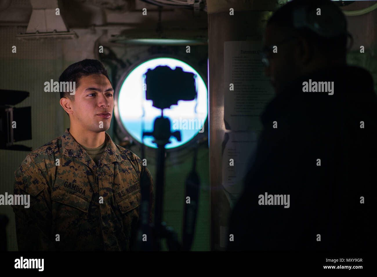 161215-N-AV754-012 ATLANTIC OCEAN (Dec. 15, 2016) Lance Cpl. Kevin ...