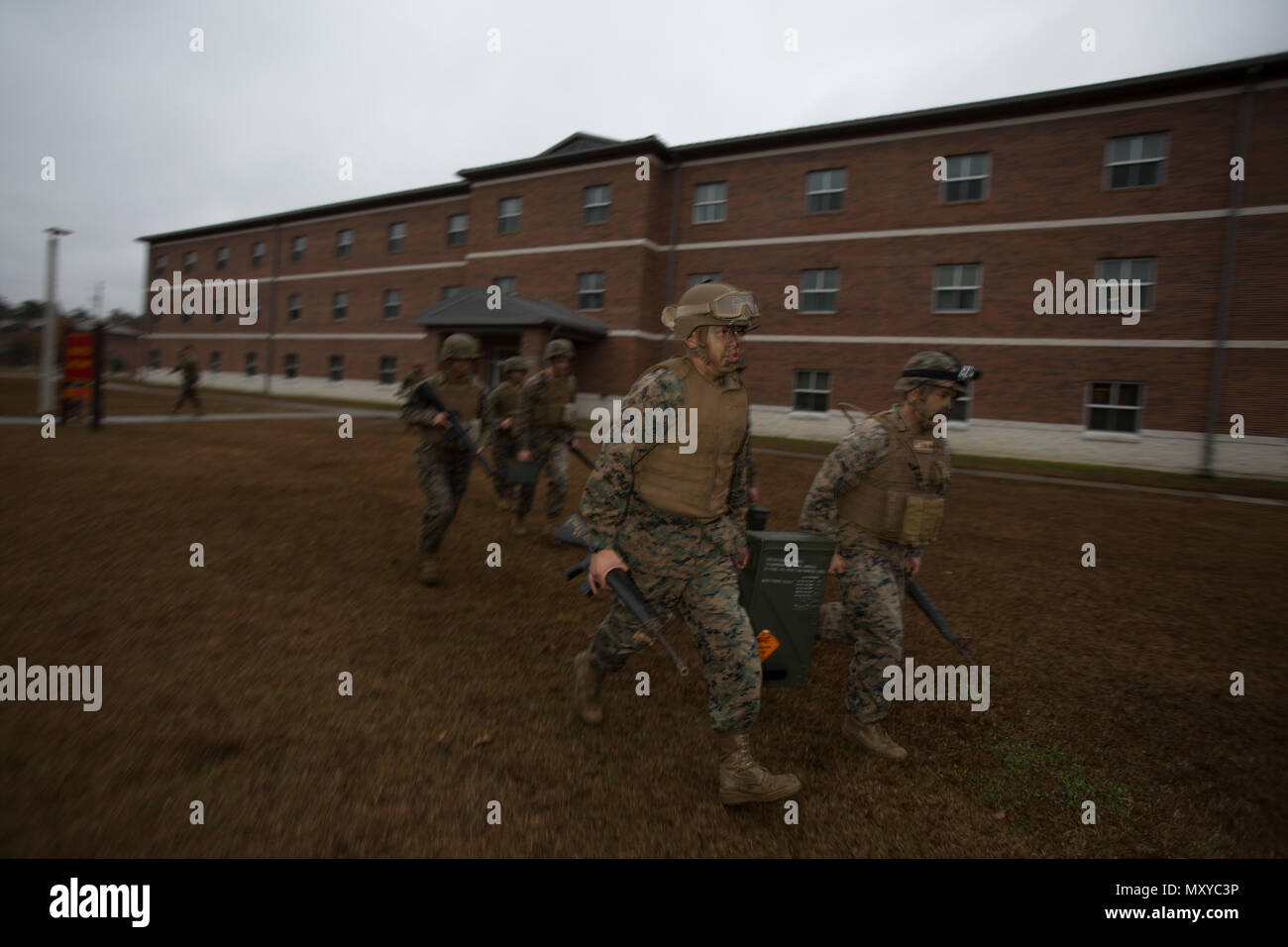 Marine corps combat support service schools hi-res stock photography ...