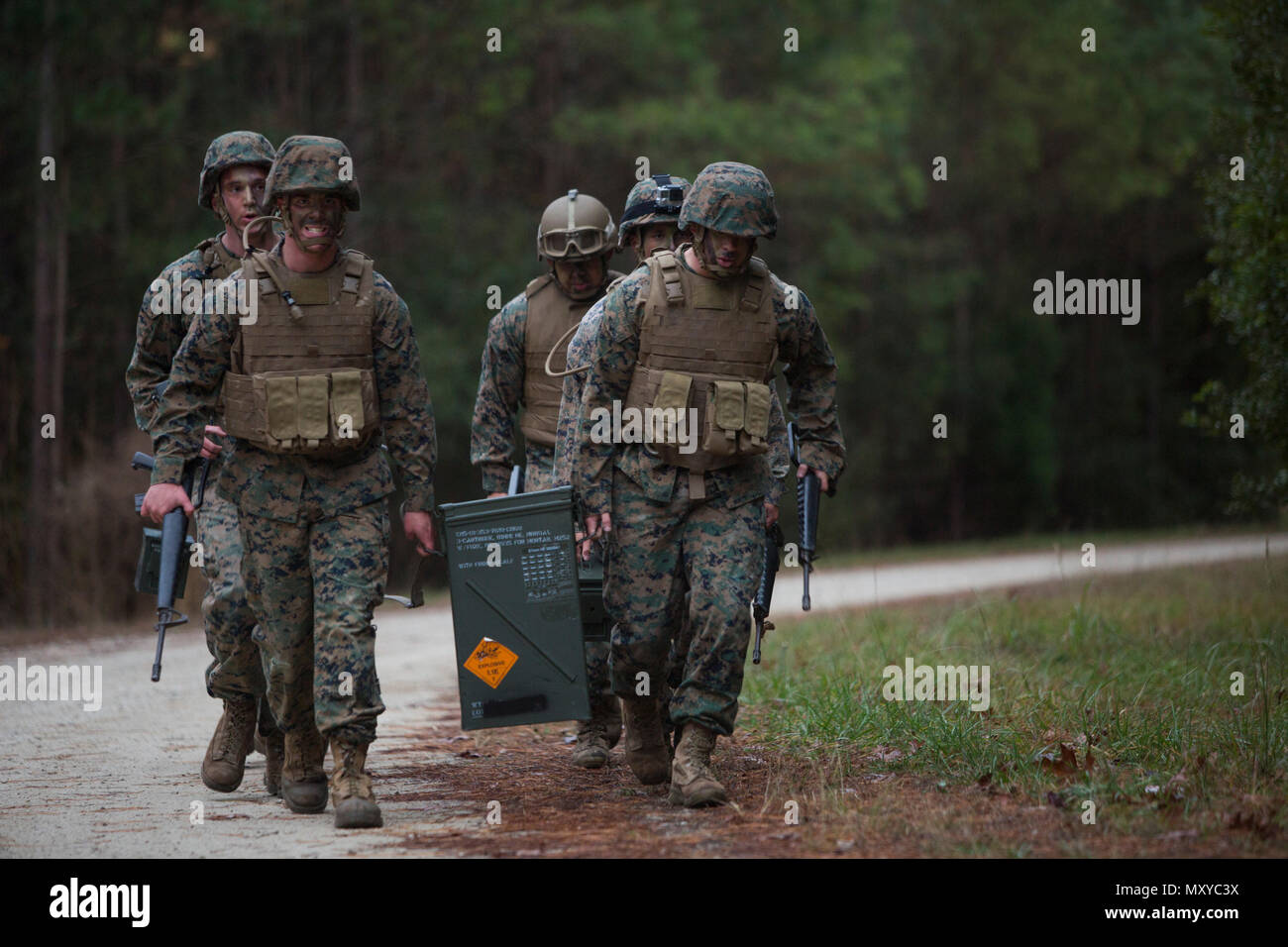 Marine corps combat support service schools hi-res stock photography ...